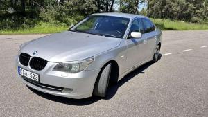 Grey BMW 530 2004 in Ukmerge, with an engine capacity of 3.00 L and mileage of 450 thousand km for 2550 €, photo 18 on AUTOMOTO.COM.LV