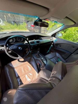 Grey BMW 530 2004 in Ukmerge, with an engine capacity of 3.00 L and mileage of 450 thousand km for 2550 €, photo 19 on AUTOMOTO.COM.LV