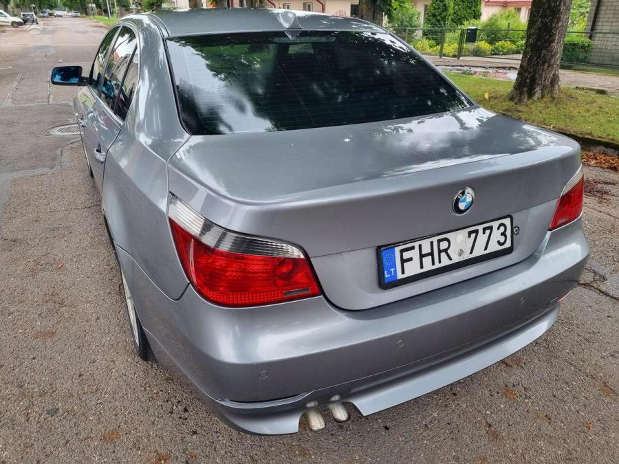 Pelēks BMW 530 2004 Alīta, ar dzinēja tilpumu 0.00 L un nobraukumu 645 tūkst. km par 1450 €, foto 1 vietnē AUTOMOTO.COM.LV