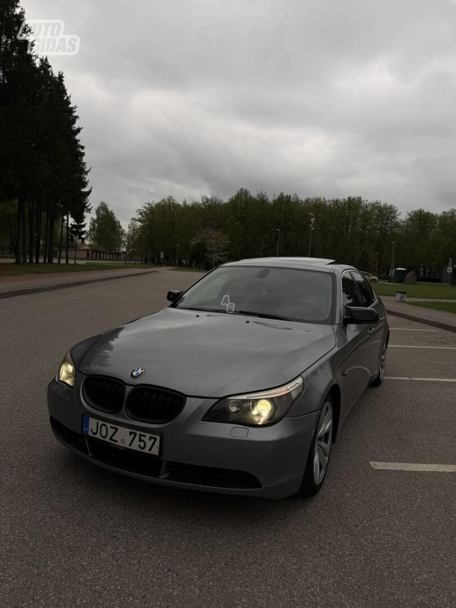 Grey BMW 530 2004 in Salcininkai, with an engine capacity of 3.00 L and mileage of 450 thousand km for 3200 €, photo 4 on AUTOMOTO.COM.LV