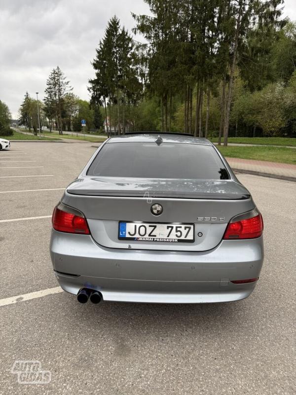 Pelēks BMW 530 2004 Šalčininkai, ar dzinēja tilpumu 3.00 L un nobraukumu 450 tūkst. km par 3200 €, foto 4 vietnē AUTOMOTO.COM.LV