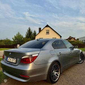 Grey BMW 530 2004 in Kaisiadorys, with an engine capacity of 2.99 L and mileage of 292 thousand km for 3650 €, photo 9 on AUTOMOTO.COM.LV