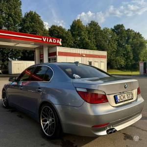 Grey BMW 530 2004 in Kaisiadorys, with an engine capacity of 2.99 L and mileage of 292 thousand km for 3650 €, photo 11 on AUTOMOTO.COM.LV