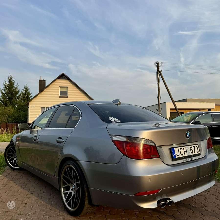 Grey BMW 530 2004 in Kaisiadorys, with an engine capacity of 2.99 L and mileage of 292 thousand km for 3650 €, photo 35 on AUTOMOTO.COM.LV