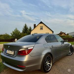 Grey BMW 530 2004 in Kaisiadorys, with an engine capacity of 2.99 L and mileage of 292 thousand km for 3650 €, photo 36 on AUTOMOTO.COM.LV