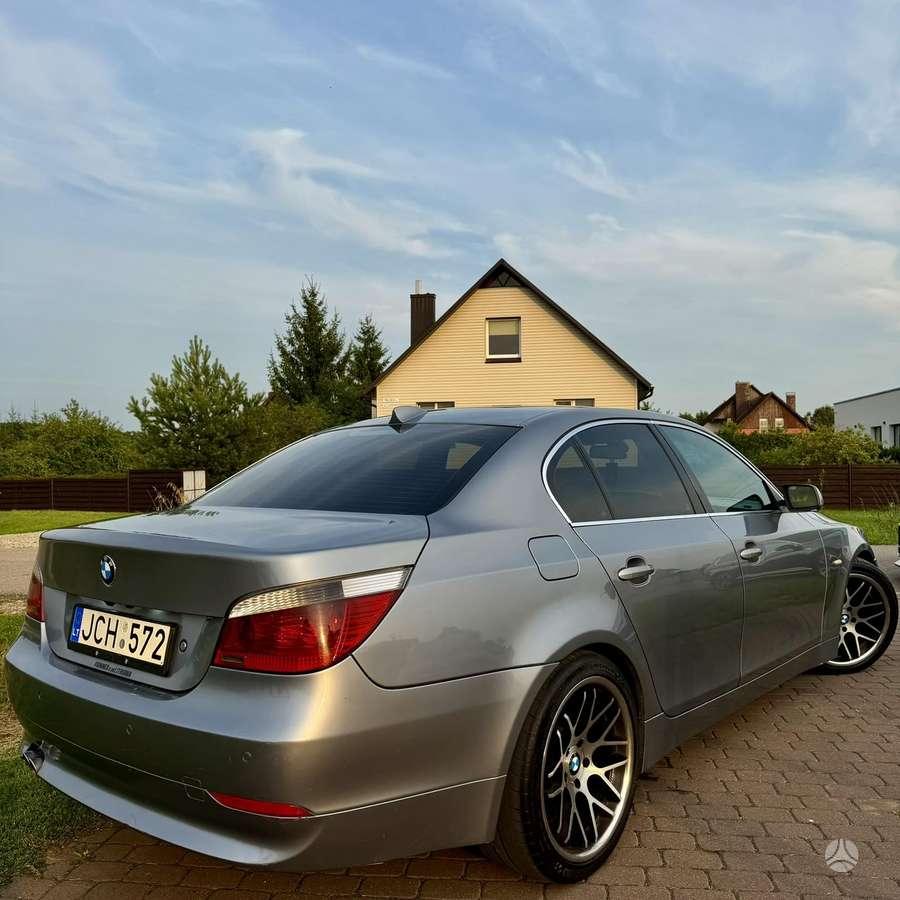 Grey BMW 530 2004 in Kaisiadorys, with an engine capacity of 2.99 L and mileage of 292 thousand km for 3650 €, photo 36 on AUTOMOTO.COM.LV