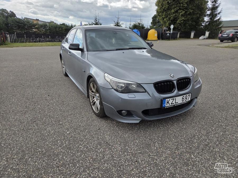Pelēks BMW 530 2004 Viļņa, ar dzinēja tilpumu 3.00 L un nobraukumu 332 tūkst. km par 3750 €, foto 3 vietnē AUTOMOTO.COM.LV