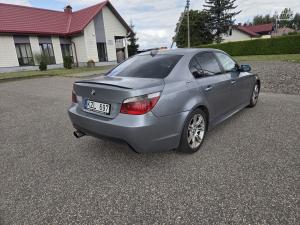 Pelēks BMW 530 2004 Viļņa, ar dzinēja tilpumu 3.00 L un nobraukumu 332 tūkst. km par 3750 €, foto 6 vietnē AUTOMOTO.COM.LV