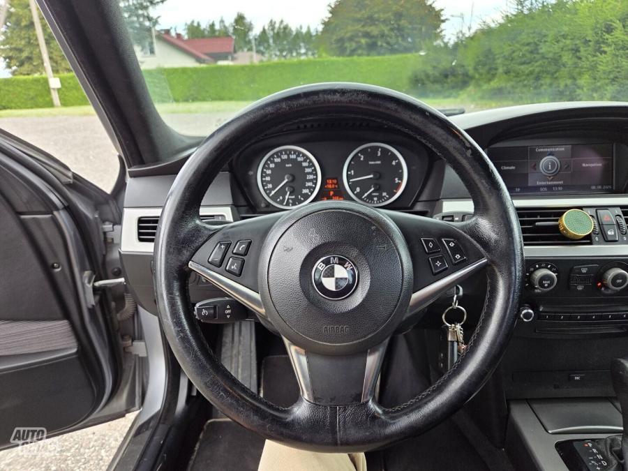 Pelēks BMW 530 2004 Viļņa, ar dzinēja tilpumu 3.00 L un nobraukumu 332 tūkst. km par 3750 €, foto 10 vietnē AUTOMOTO.COM.LV