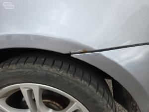 Pelēks BMW 530 2004 Viļņa, ar dzinēja tilpumu 3.00 L un nobraukumu 332 tūkst. km par 3750 €, foto 12 vietnē AUTOMOTO.COM.LV