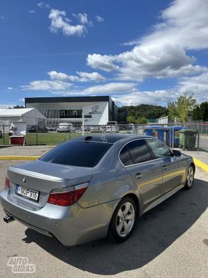 Pelēks BMW 530 2004 Kauņa, ar dzinēja tilpumu 3.00 L un nobraukumu 386 tūkst. km par 4000 €, foto  vietnē AUTOMOTO.COM.LV