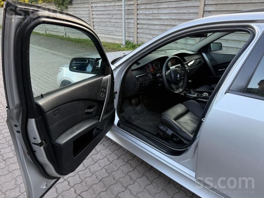Серый БМВ 530 2004 в Елгава, объемом двигателя 3.00 л и пробегом 0 тыс. км за 4300 €, фото 10 на AUTOMOTO.COM.LV