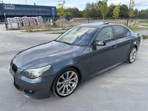 Pelēks BMW 530 2004 Viļņa, ar dzinēja tilpumu 3.00 L un nobraukumu 371 tūkst. km par 4650 €, foto 7 vietnē AUTOMOTO.COM.LV