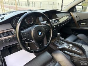 Pelēks BMW 530 2004 Viļņa, ar dzinēja tilpumu 3.00 L un nobraukumu 371 tūkst. km par 4650 €, foto 16 vietnē AUTOMOTO.COM.LV