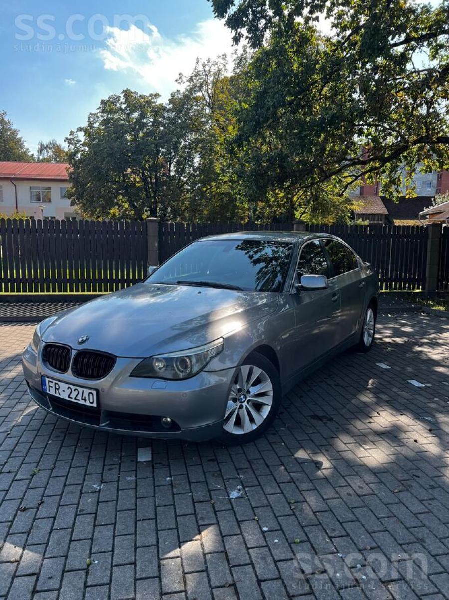 Grey BMW 530 2004 in Jelgava, with an engine capacity of 3.00 L and mileage of 466 thousand km for 3200 €, photo 3 on AUTOMOTO.COM.LV