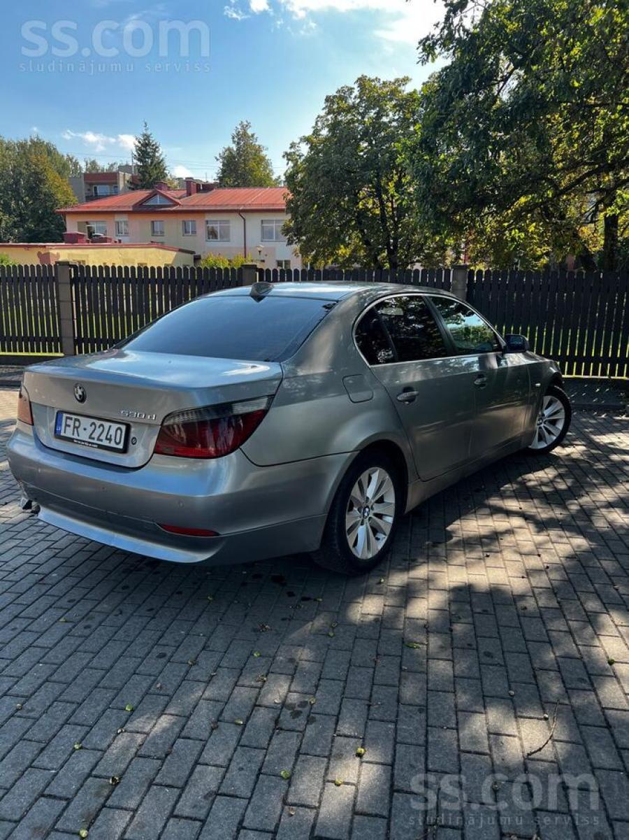 Grey BMW 530 2004 in Jelgava, with an engine capacity of 3.00 L and mileage of 466 thousand km for 3200 €, photo 5 on AUTOMOTO.COM.LV