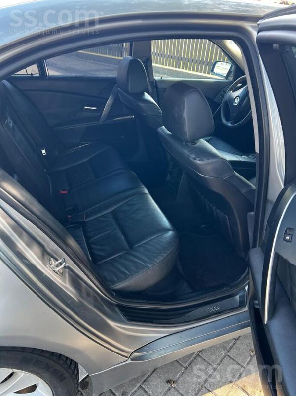Grey BMW 530 2004 in Jelgava, with an engine capacity of 3.00 L and mileage of 466 thousand km for 3200 €, photo 8 on AUTOMOTO.COM.LV