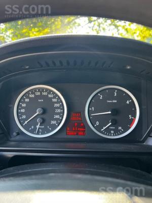 Grey BMW 530 2004 in Jelgava, with an engine capacity of 3.00 L and mileage of 466 thousand km for 3200 €, photo 10 on AUTOMOTO.COM.LV