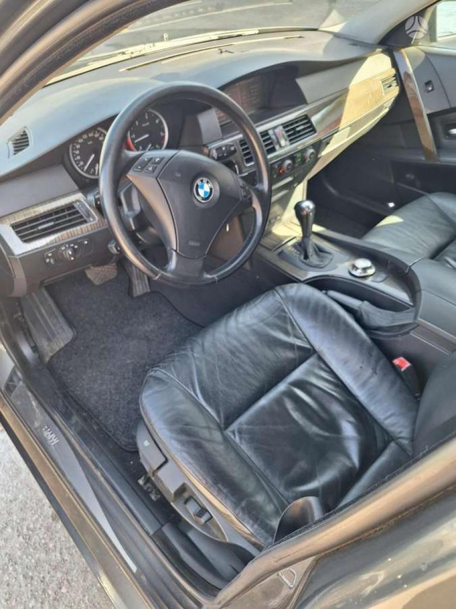 Grey BMW 530 2004 in Klaipeda, with an engine capacity of 2.99 L and mileage of 280 thousand km for 3500 €, photo 13 on AUTOMOTO.COM.LV