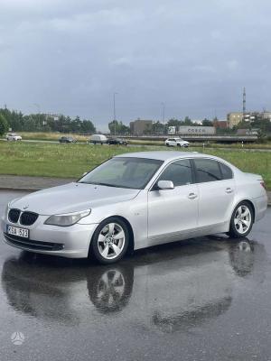 Grey BMW 530 2004 in Kaunas, with an engine capacity of 3.00 L and mileage of 450 thousand km for 2750 €, photo  on AUTOMOTO.COM.LV