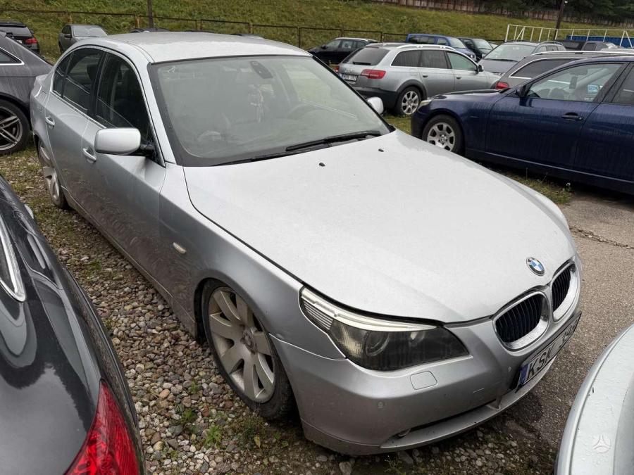 Grey BMW 530 2004 in Vilnius, with an engine capacity of 2.99 L and mileage of 313 thousand km for 1500 €, photo 3 on AUTOMOTO.COM.LV