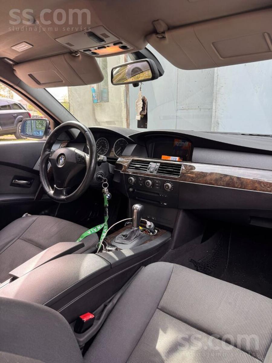 Pelēks BMW 530 2004 Rīga, ar dzinēja tilpumu 3.00 L un nobraukumu 446 tūkst. km par 3850 €, foto 5 vietnē AUTOMOTO.COM.LV