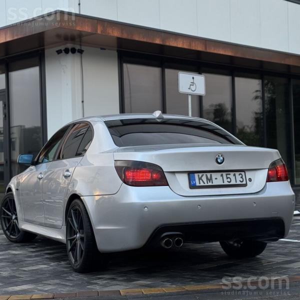 Grey BMW 530 2004 in Riga, with an engine capacity of 3.00 L and mileage of 415 thousand km for 3650 €, photo 6 on AUTOMOTO.COM.LV