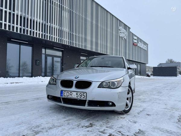 Pelēks BMW 530 2005 Panevēža, ar dzinēja tilpumu 2.99 L un nobraukumu 468 tūkst. km par 2999 €, foto 1 vietnē AUTOMOTO.COM.LV
