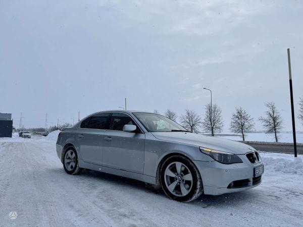 Pelēks BMW 530 2005 Panevēža, ar dzinēja tilpumu 2.99 L un nobraukumu 468 tūkst. km par 2999 €, foto 4 vietnē AUTOMOTO.COM.LV