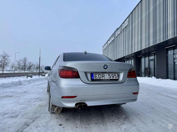 Pelēks BMW 530 2005 Panevēža, ar dzinēja tilpumu 2.99 L un nobraukumu 468 tūkst. km par 2999 €, foto 7 vietnē AUTOMOTO.COM.LV