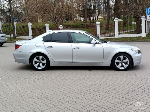 Grey BMW 530 2005 in Siauliai, with an engine capacity of 3.00 L and mileage of 290 thousand km for 2800 €, photo 2 on AUTOMOTO.COM.LV
