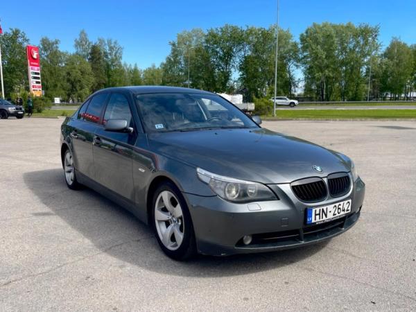 Pelēks BMW 530 2005 Rīga, ar dzinēja tilpumu 3.00 L un nobraukumu 0 tūkst. km par 4400 €, foto 3 vietnē AUTOMOTO.COM.LV