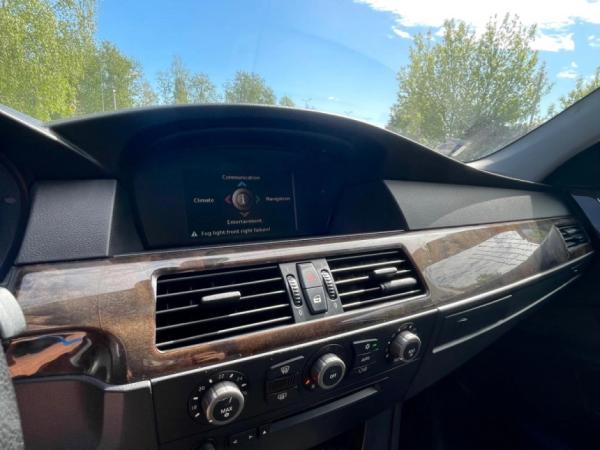 Pelēks BMW 530 2005 Rīga, ar dzinēja tilpumu 3.00 L un nobraukumu 0 tūkst. km par 4400 €, foto 10 vietnē AUTOMOTO.COM.LV
