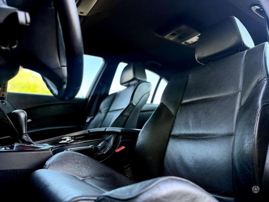 Pelēks BMW 530 2005 Kauņa, ar dzinēja tilpumu 2.99 L un nobraukumu 355 tūkst. km par 3500 €, foto 13 vietnē AUTOMOTO.COM.LV