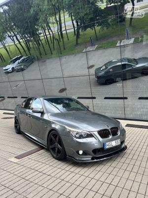 Pelēks BMW 530 2005 Kauņa, ar dzinēja tilpumu 3.00 L un nobraukumu 430 tūkst. km par 4450 €, foto 4 vietnē AUTOMOTO.COM.LV