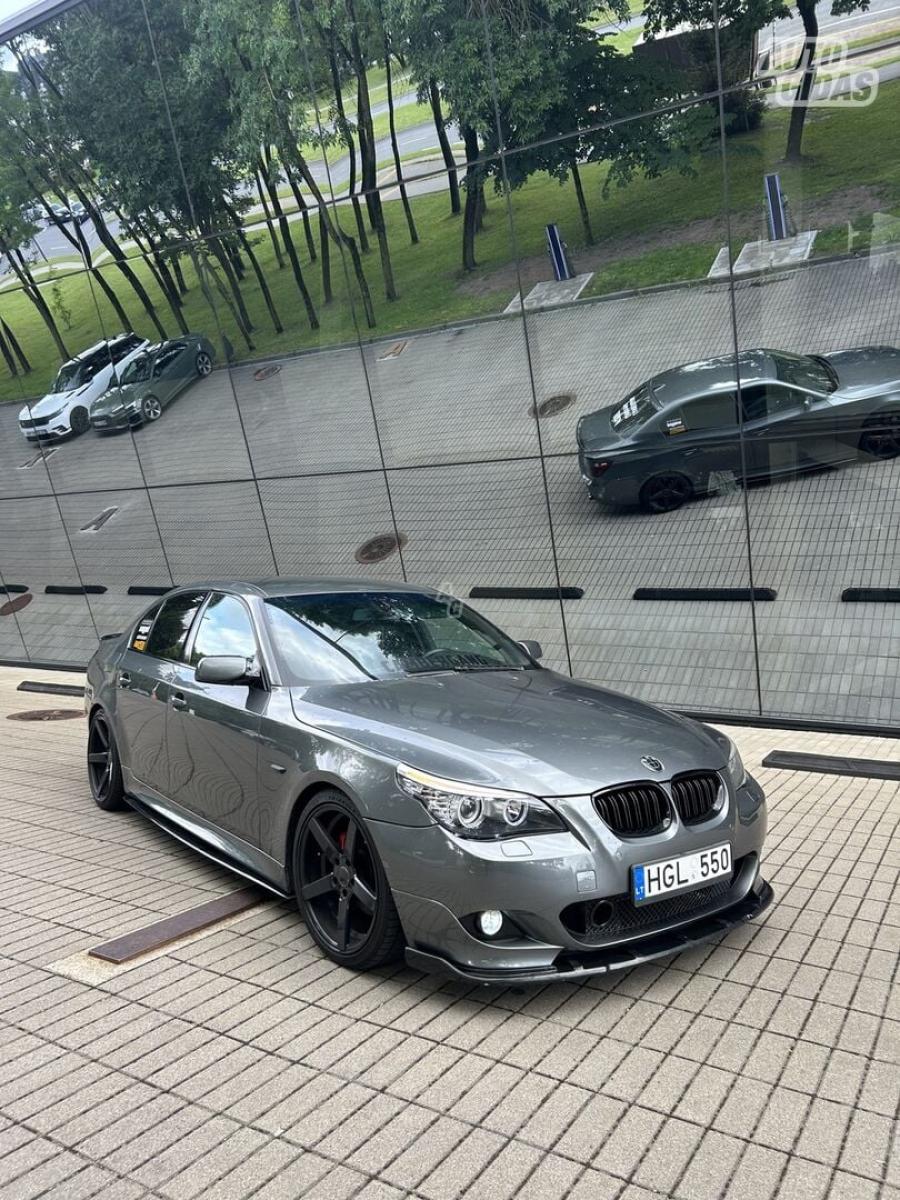 Pelēks BMW 530 2005 Kauņa, ar dzinēja tilpumu 3.00 L un nobraukumu 430 tūkst. km par 4450 €, foto 4 vietnē AUTOMOTO.COM.LV