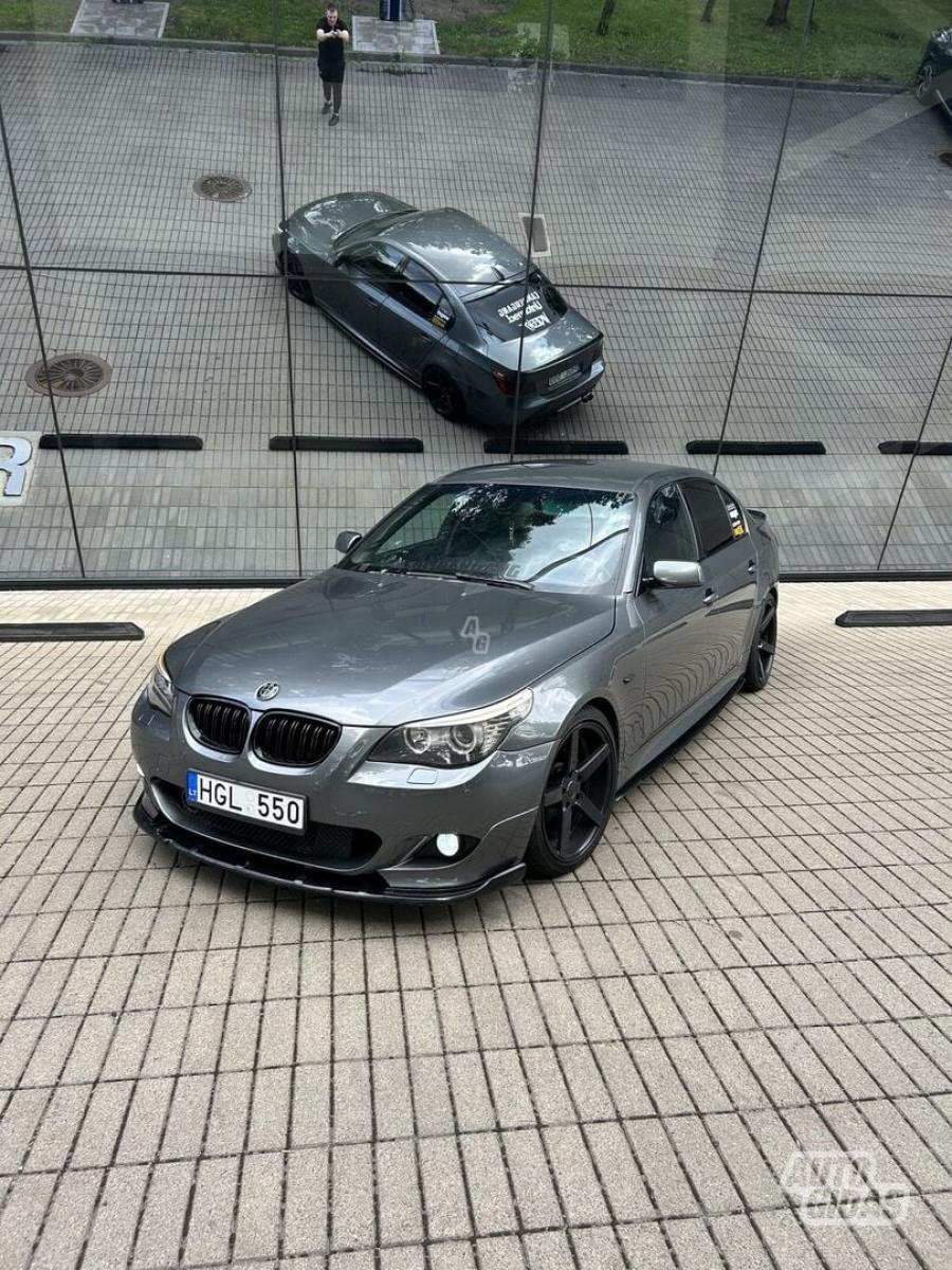 Pelēks BMW 530 2005 Kauņa, ar dzinēja tilpumu 3.00 L un nobraukumu 430 tūkst. km par 4450 €, foto 12 vietnē AUTOMOTO.COM.LV