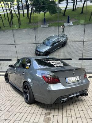 Pelēks BMW 530 2005 Kauņa, ar dzinēja tilpumu 3.00 L un nobraukumu 430 tūkst. km par 4450 €, foto 14 vietnē AUTOMOTO.COM.LV