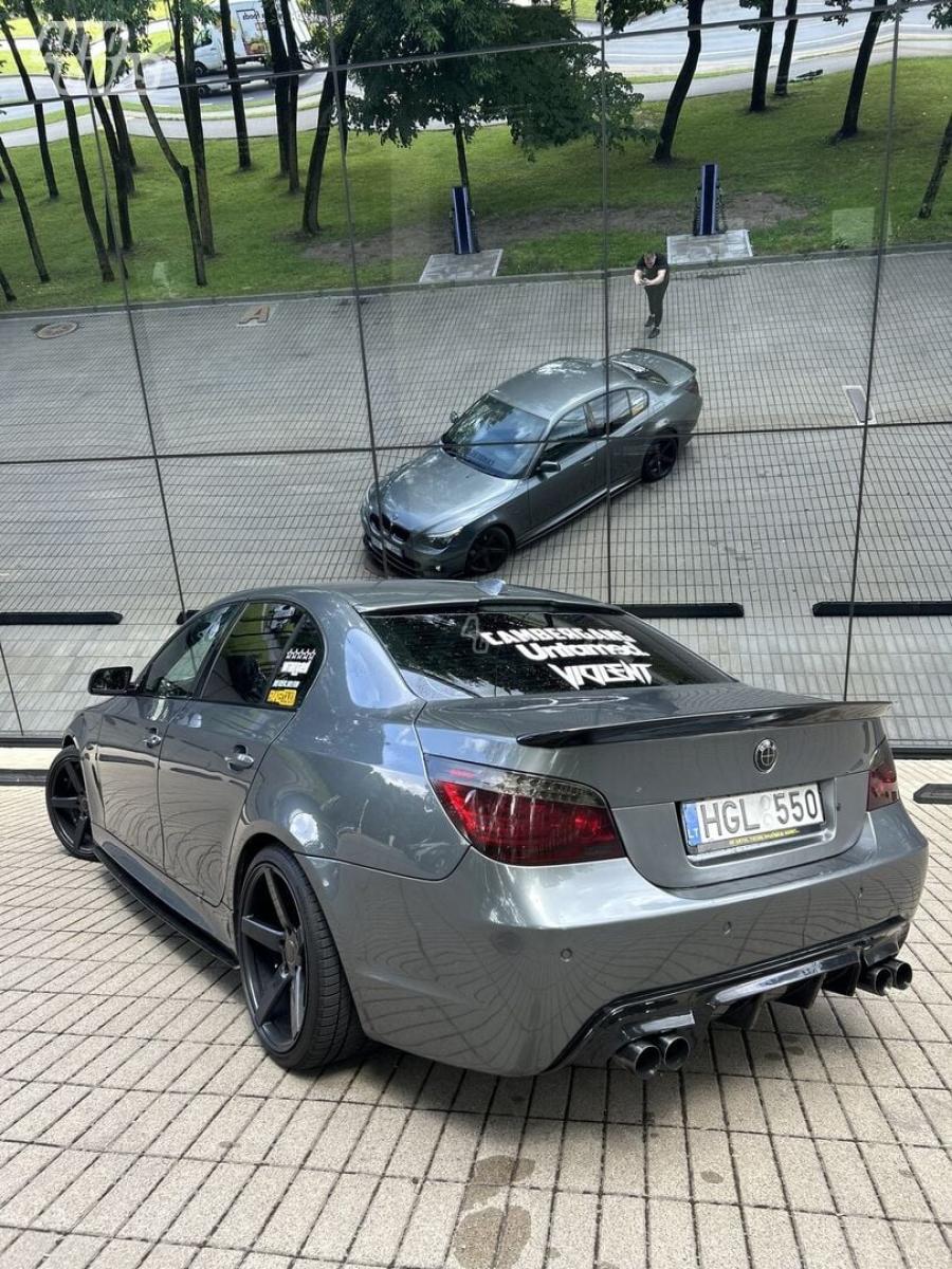 Pelēks BMW 530 2005 Kauņa, ar dzinēja tilpumu 3.00 L un nobraukumu 430 tūkst. km par 4450 €, foto 14 vietnē AUTOMOTO.COM.LV