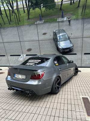 Pelēks BMW 530 2005 Kauņa, ar dzinēja tilpumu 3.00 L un nobraukumu 430 tūkst. km par 4450 €, foto 15 vietnē AUTOMOTO.COM.LV