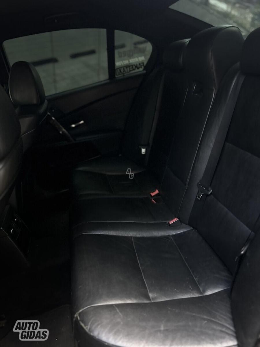Pelēks BMW 530 2005 Kauņa, ar dzinēja tilpumu 3.00 L un nobraukumu 430 tūkst. km par 4450 €, foto 20 vietnē AUTOMOTO.COM.LV