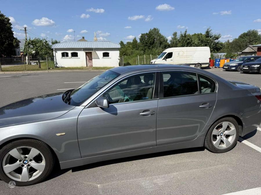 Серый БМВ 530 2005 в Вильнюс, объемом двигателя 2.99 л и пробегом 656 тыс. км за 5850 €, фото 5 на AUTOMOTO.COM.LV