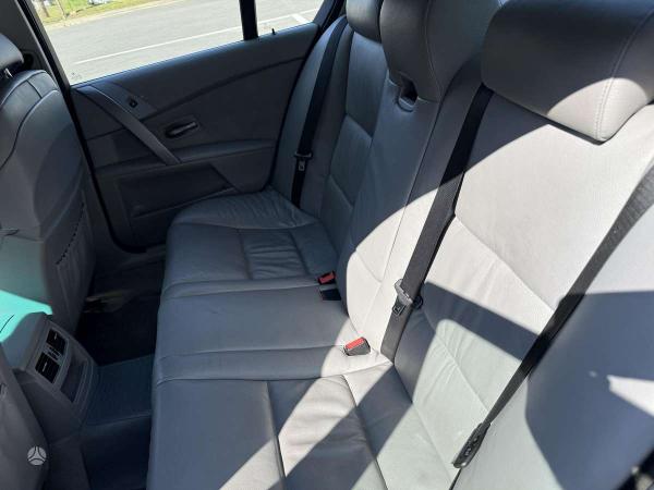 Pelēks BMW 530 2005 Viļņa, ar dzinēja tilpumu 2.99 L un nobraukumu 656 tūkst. km par 5850 €, foto 6 vietnē AUTOMOTO.COM.LV