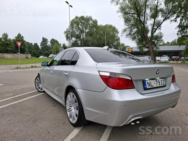 Grey BMW 530 2005 in Riga, with an engine capacity of 3.00 L and mileage of 421 thousand km for 5100 €, photo 3 on AUTOMOTO.COM.LV