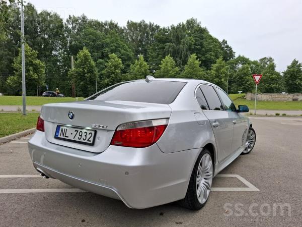Grey BMW 530 2005 in Riga, with an engine capacity of 3.00 L and mileage of 421 thousand km for 5100 €, photo 4 on AUTOMOTO.COM.LV