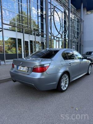 Pelēks BMW 530 2005 Rīga, ar dzinēja tilpumu 3.00 L un nobraukumu 0 tūkst. km par 5500 €, foto 4 vietnē AUTOMOTO.COM.LV