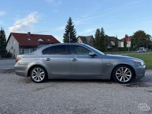 Pelēks BMW 530 2005 Kauņa, ar dzinēja tilpumu 3.00 L un nobraukumu 280 tūkst. km par 2300 €, foto 5 vietnē AUTOMOTO.COM.LV