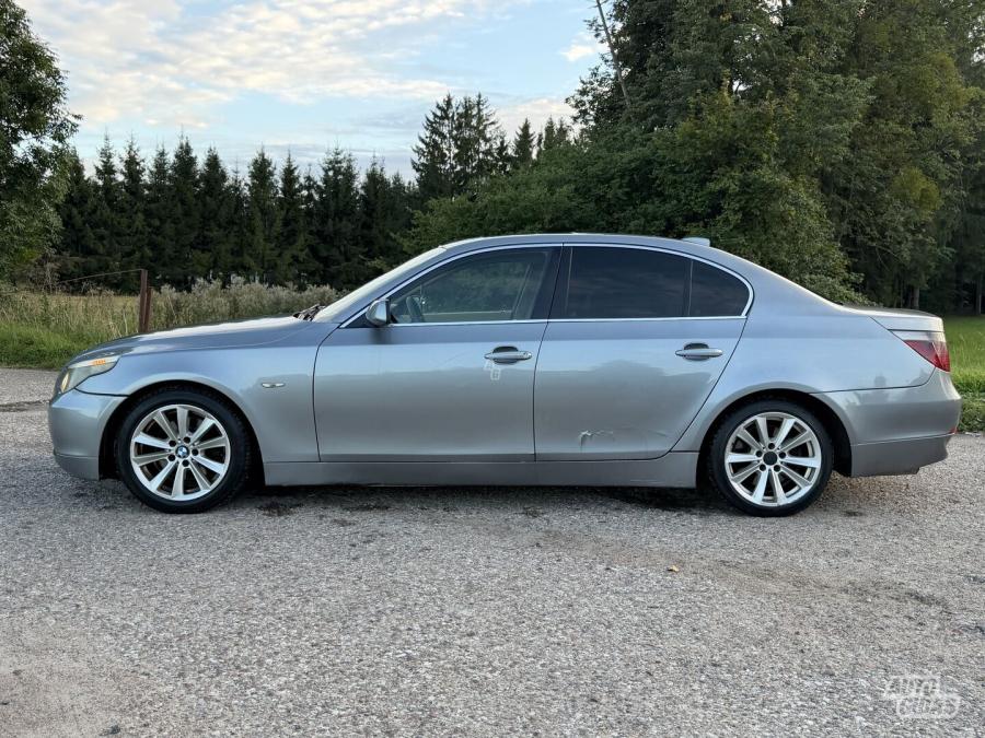 Pelēks BMW 530 2005 Kauņa, ar dzinēja tilpumu 3.00 L un nobraukumu 280 tūkst. km par 2300 €, foto 9 vietnē AUTOMOTO.COM.LV