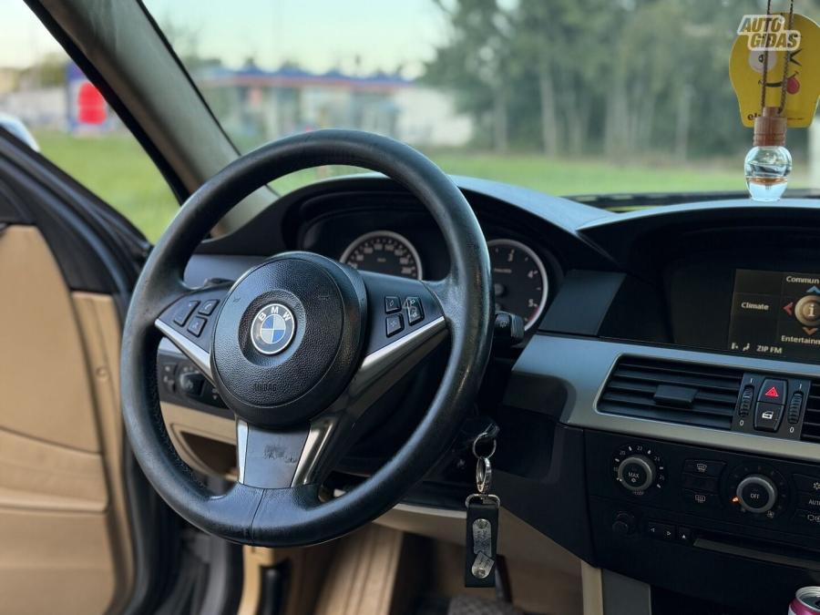 Pelēks BMW 530 2005 Kauņa, ar dzinēja tilpumu 3.00 L un nobraukumu 280 tūkst. km par 2300 €, foto 21 vietnē AUTOMOTO.COM.LV