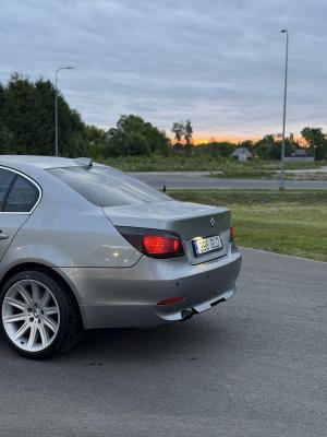 Grey BMW 530 2005 in Tallinn, with an engine capacity of 3.00 L and mileage of 420 thousand km for 6500 €, photo 9 on AUTOMOTO.COM.LV